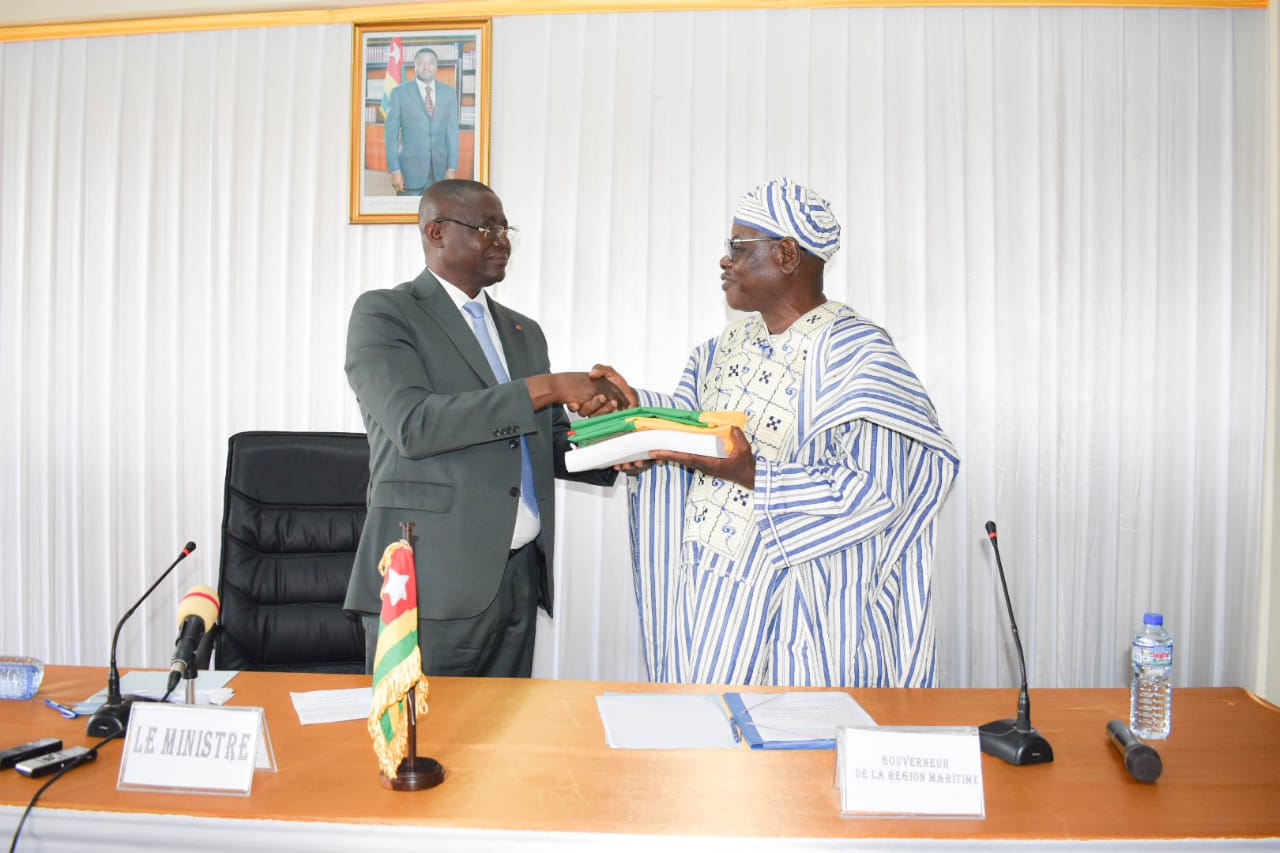 Décentralisation et déconcentration de l’Etat : Le gouverneur Bagbiegue ...