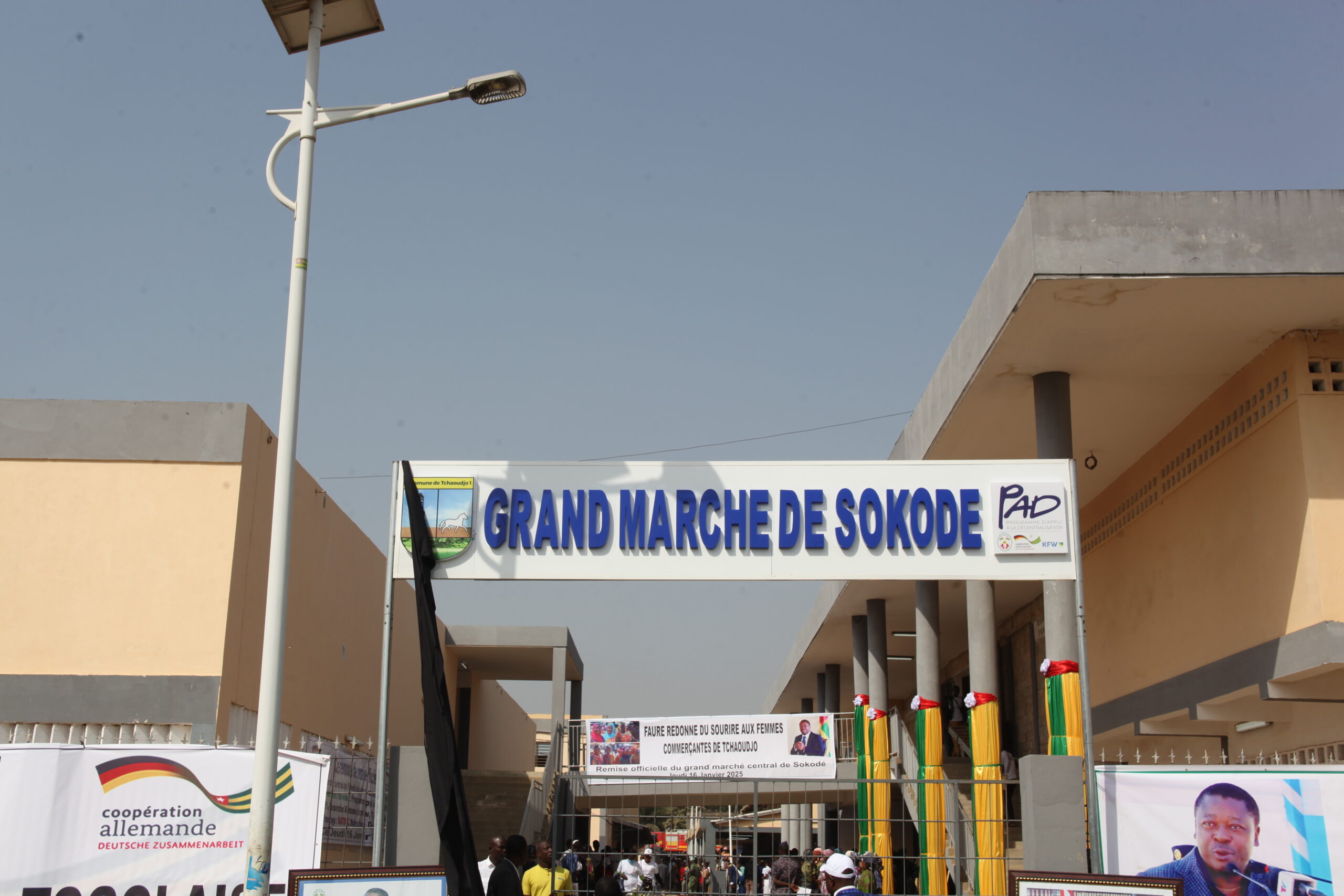Togo : Les clés du grand marché rénové de Sokodé officiellement remises ...